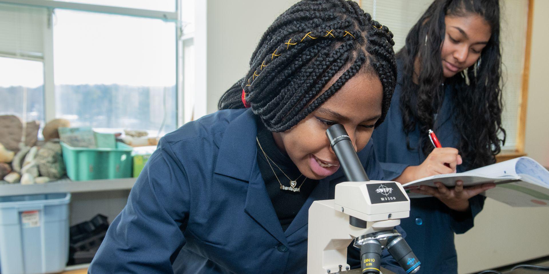 Stoneleigh-Burnham School